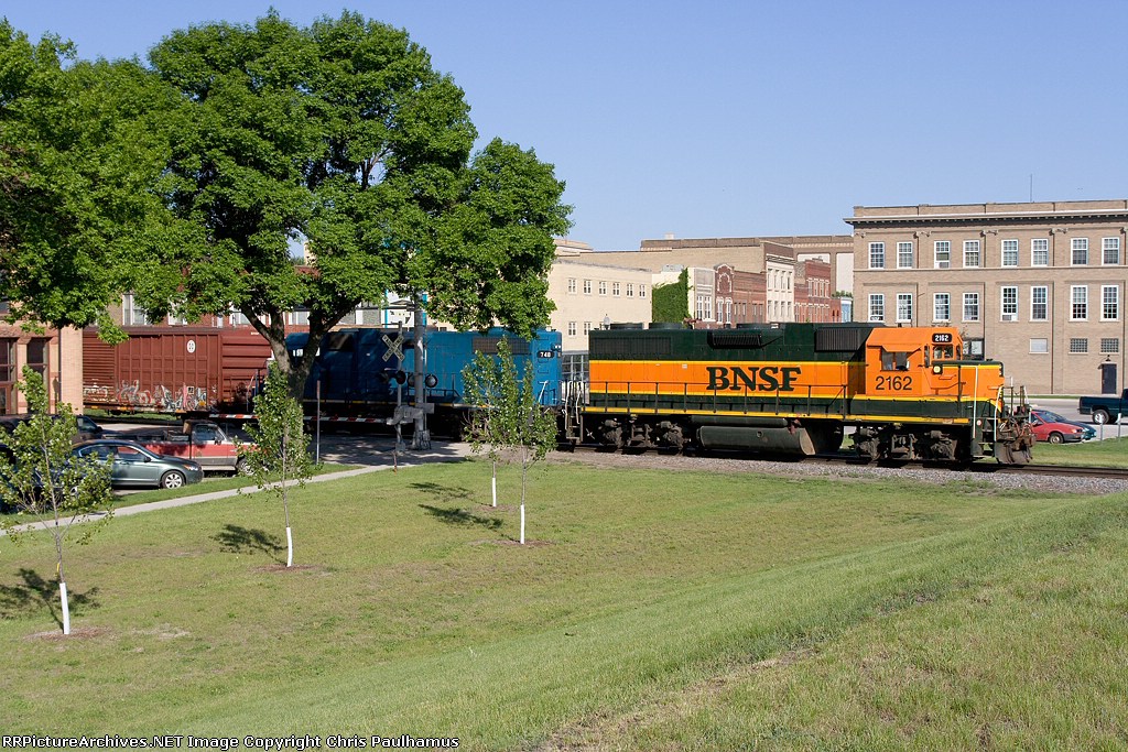 BNSF 2162 (Cass Lake Local)